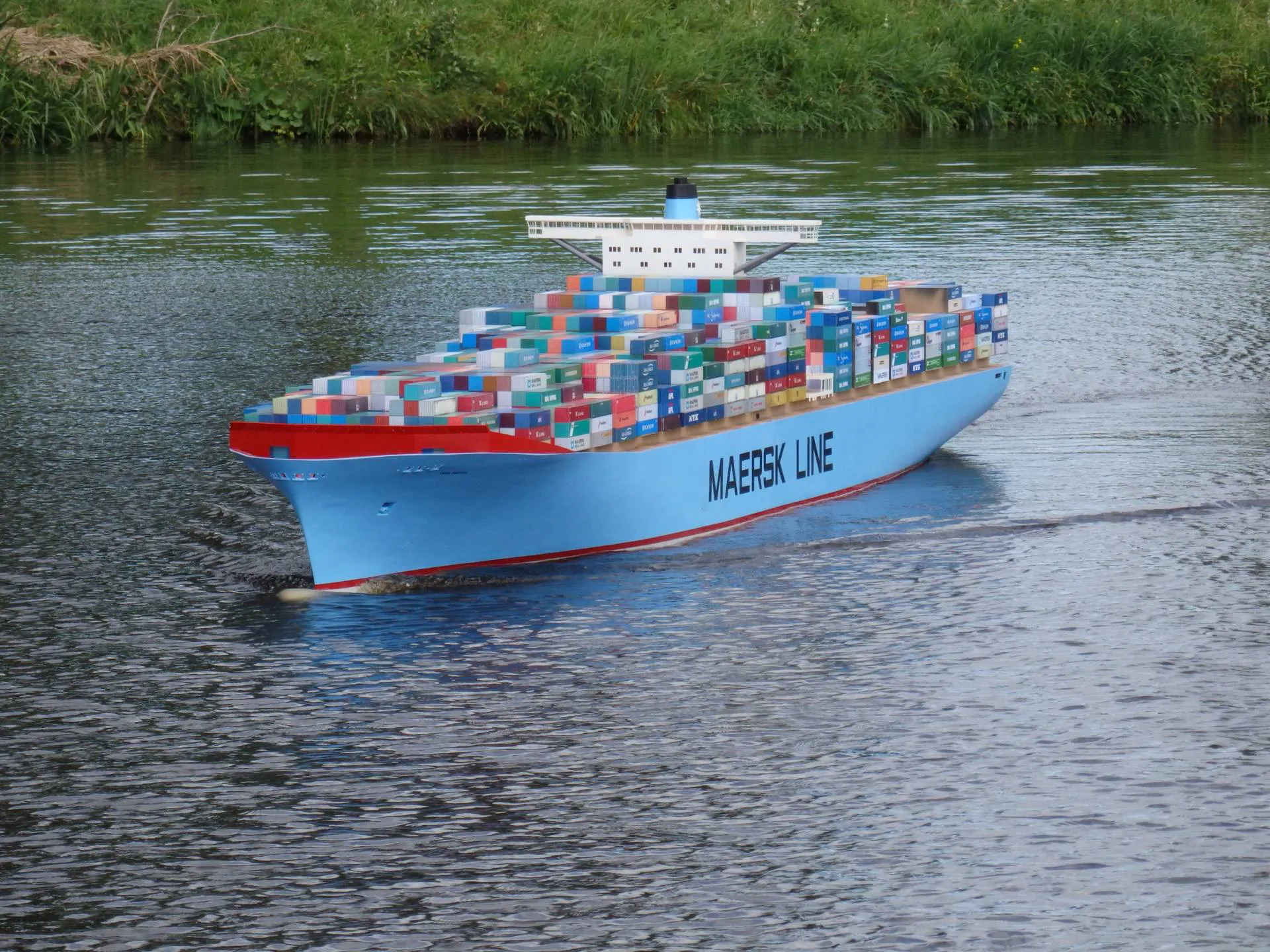 Maßstabsgetreues Modell der Emma Maersk – Kundenprojekte
