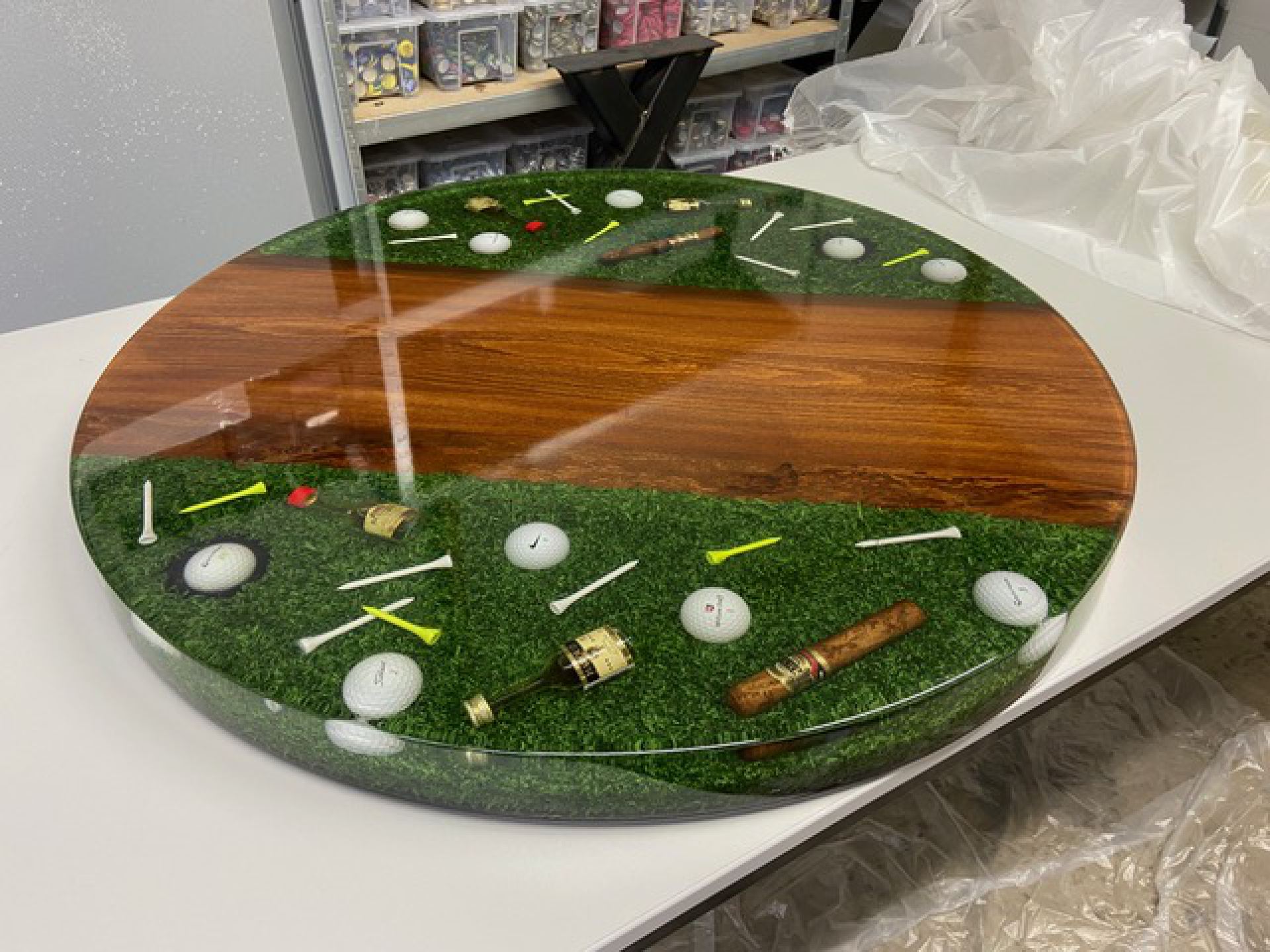 Golf-Themen Epoxidharztisch - Kundenprojekte